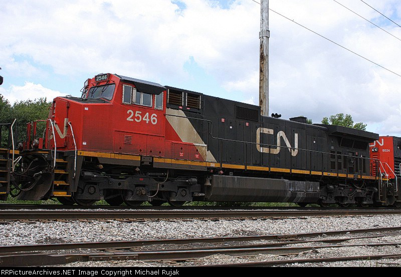 CN 2546